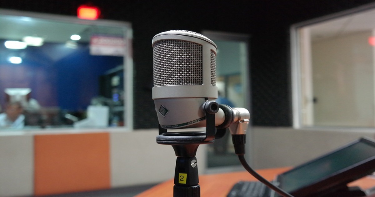 Five Advantages Of Voice Over Studio